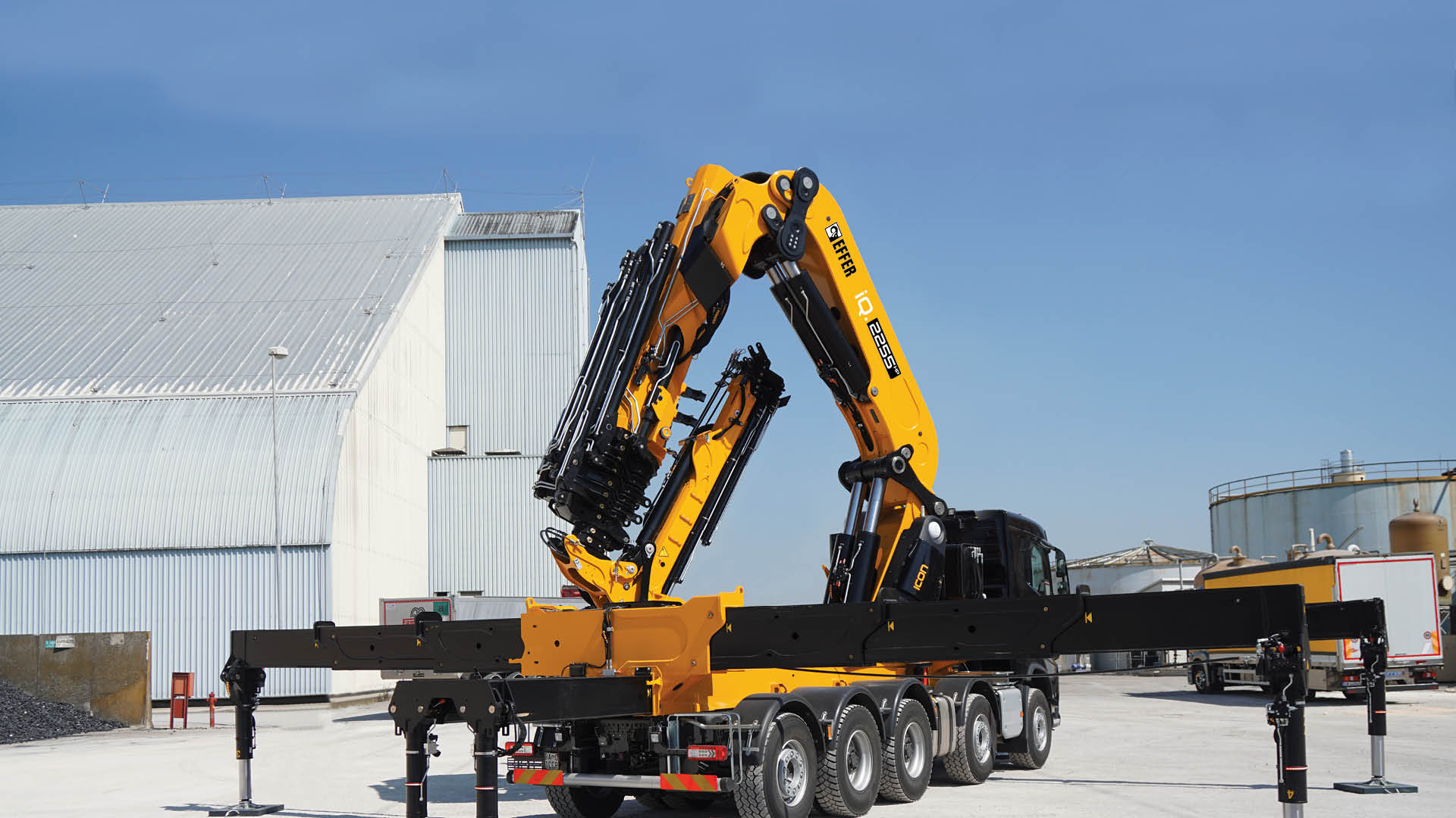 Hiab Large Knuckle Boom Cranes | Best Knuckle Boom Crane | Effer